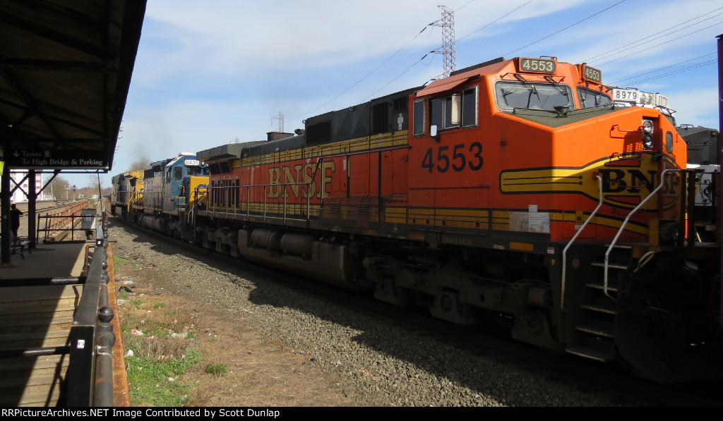 BNSF 4553